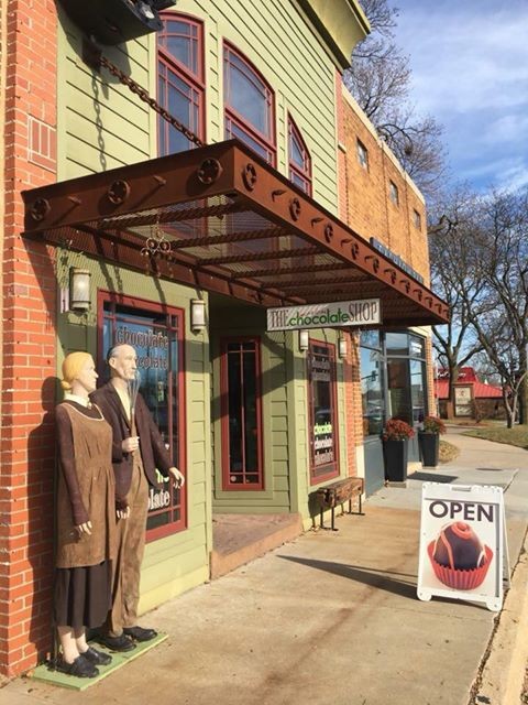 Best Souvenir Shops in Cedar Rapids, IA | Cedar Rapids Tourism