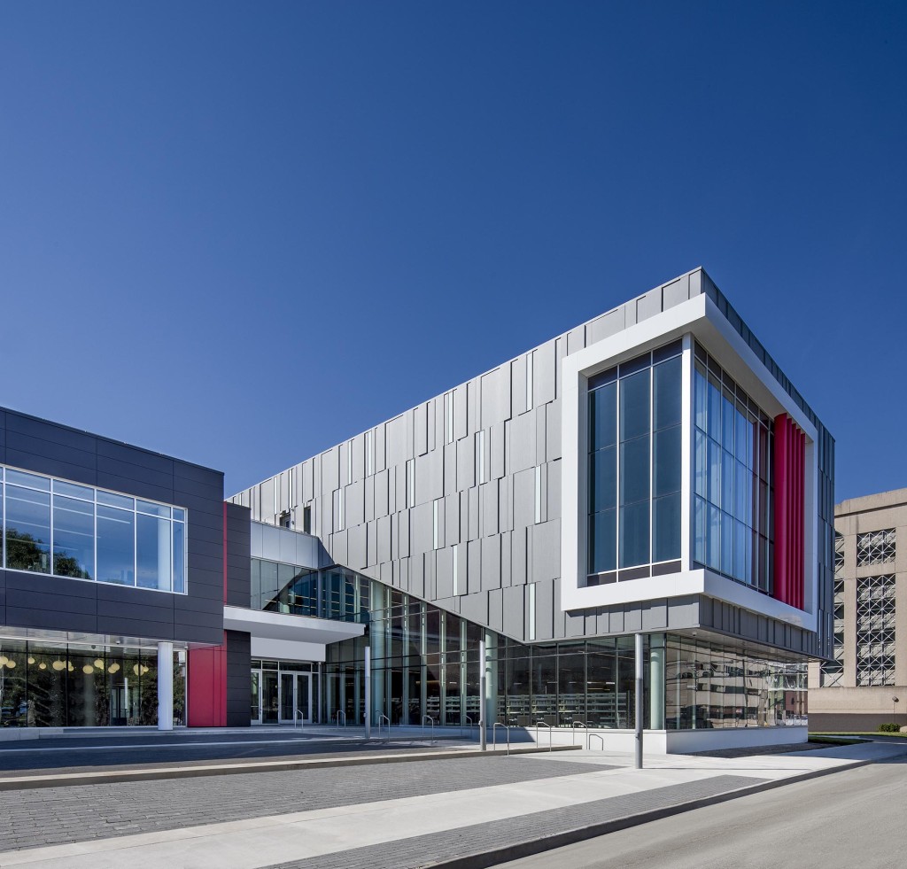 Cedar Rapids Public Library | Cedar Rapids Tourism